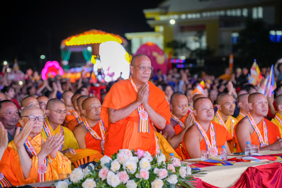 Minh Hóa rộn ràng mừng Đại lễ Vesak: Mùa Phật đản đong đầy niềm vui và ...